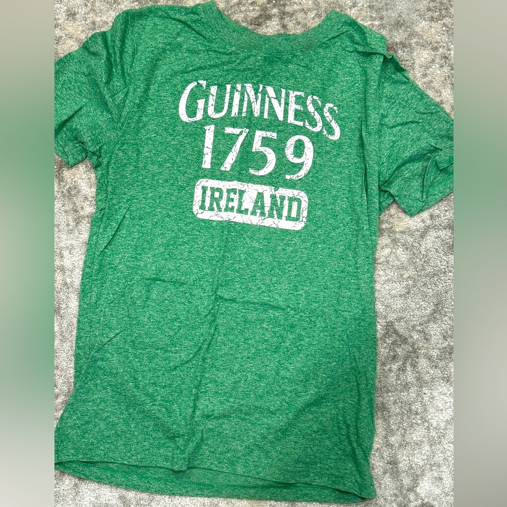 Guinness Official Merchandise Tee Shirt. Size M. - Gem